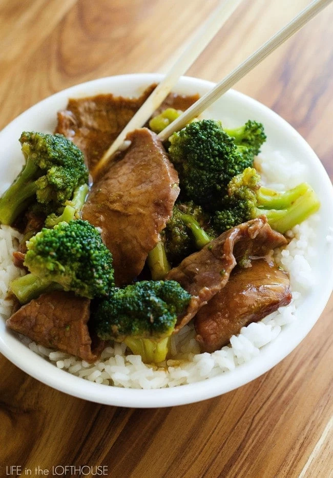 20 + Delicious Slow Cooker Recipes - MommyThrives