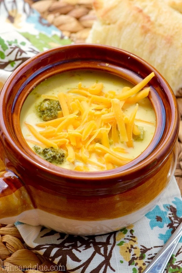 20 + Delicious Slow Cooker Recipes - MommyThrives